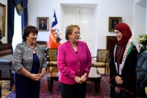 Hanan Al Hroub, maestra palestina: EDUCAR PARA LA PAZ EN UN MUNDO DE ...